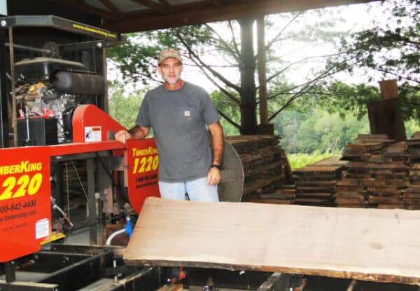 BUSINESS SUCCESS WITH A ONE-MAN SAWMILL - TimberKing